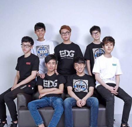 小学弟身败名裂的系列赛，教练是EDG的耻辱，全华班SDG给力