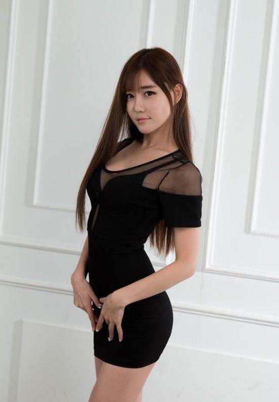巨胸美腿一览无遗 韩国美女主播晒旗袍照腾讯网触屏版