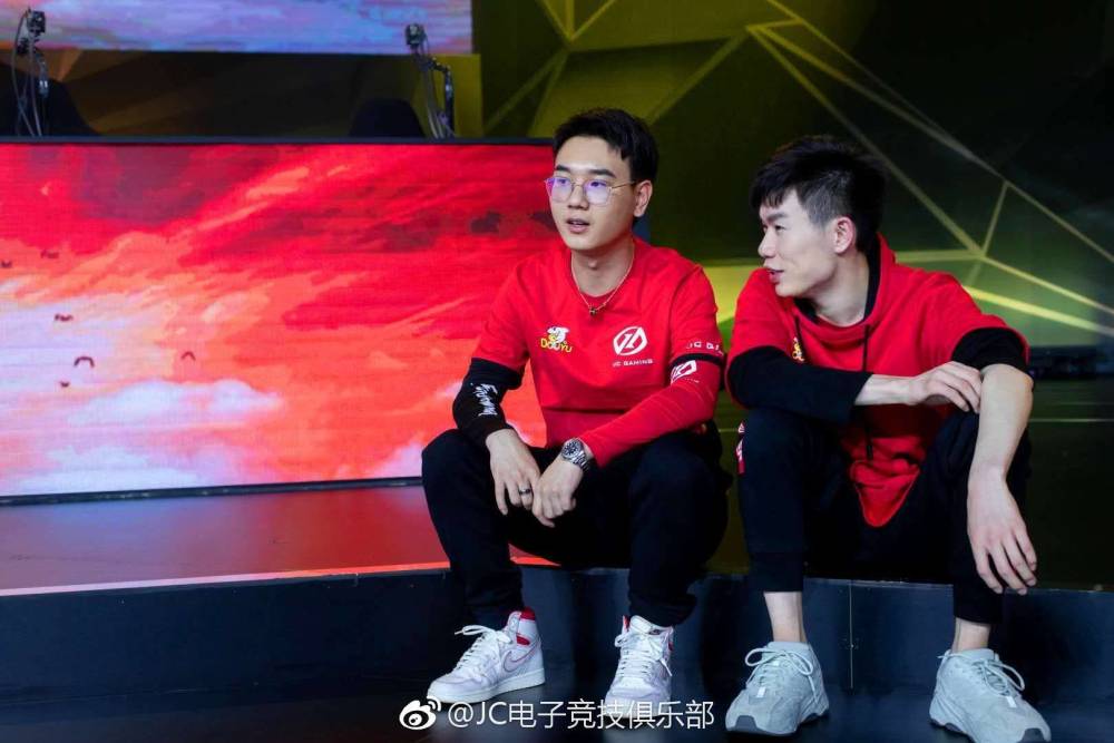 王者荣耀：韩信再次上场KPL 纵情山河万里 肆意九州五岳！