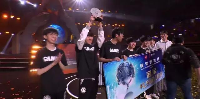 LPL和LCK的团战到底哪边更强？IG和SKT王者巅峰对决