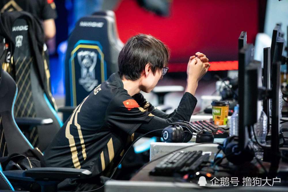 LOL：MLXG退役？麻辣香锅从RNG名单中消失，江湖再见