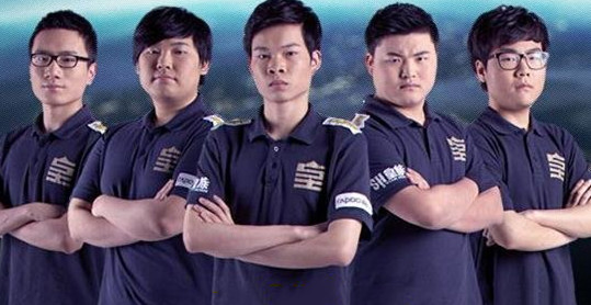 PDD直播谈UZI：人各有命，但是他的故事还没有画上句号！