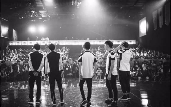 绝地求生：CNPUBG国际赛战绩一览，4AM和OMG声名鹊起