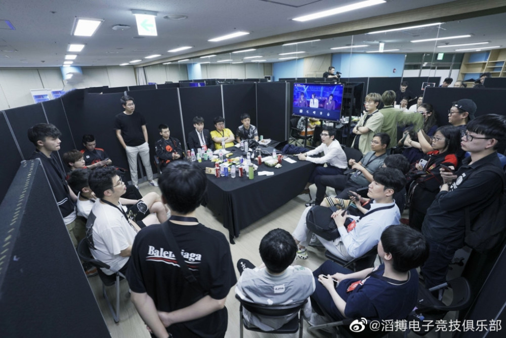 洲际赛决赛中韩对决第一场对阵确定：IG打KZ，胜算有几成？