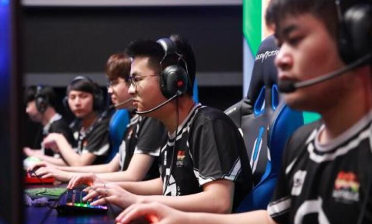 lpl：有升降级也没用，LDL已经不是次级联赛，作用只有一个