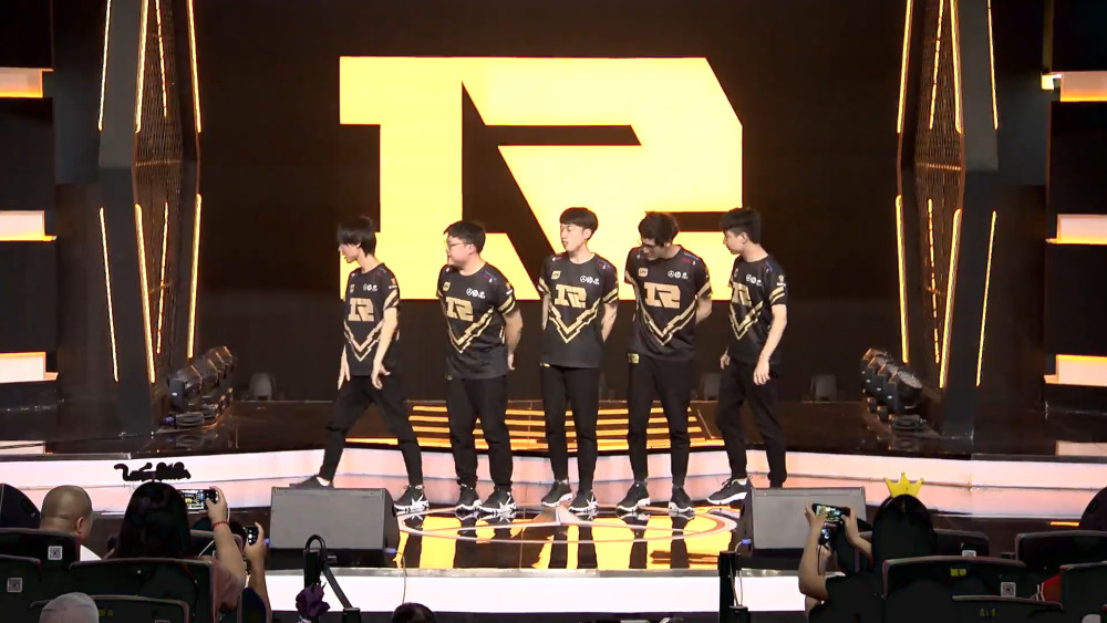 大龙毁一生，SN两次大龙决策葬送比赛，RNG小虎再添MVP