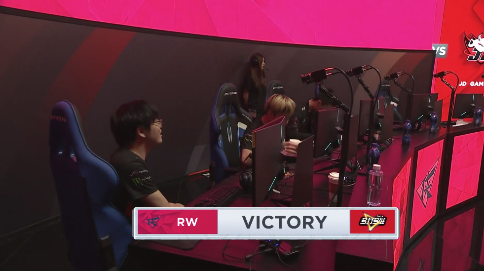 输给RW后JDG季后赛之旅已然危矣，春季赛亚军为何沦落至此？