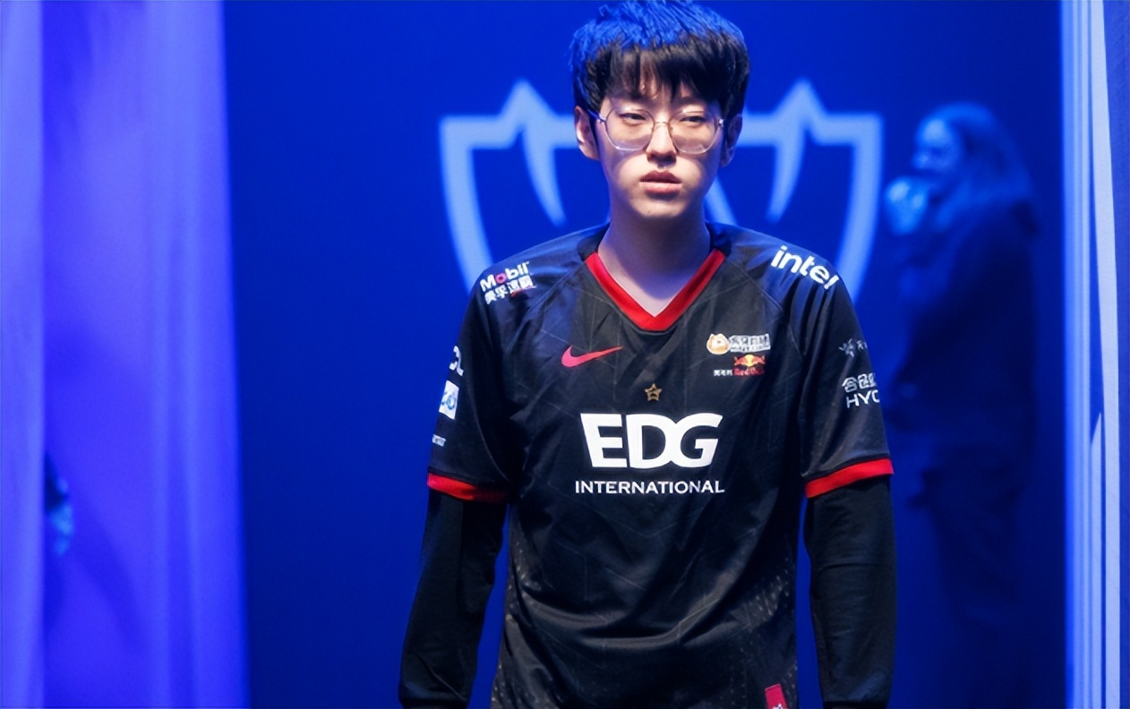 EDG双C要回LCK？另外三个人怎么办？张导：不敢相信