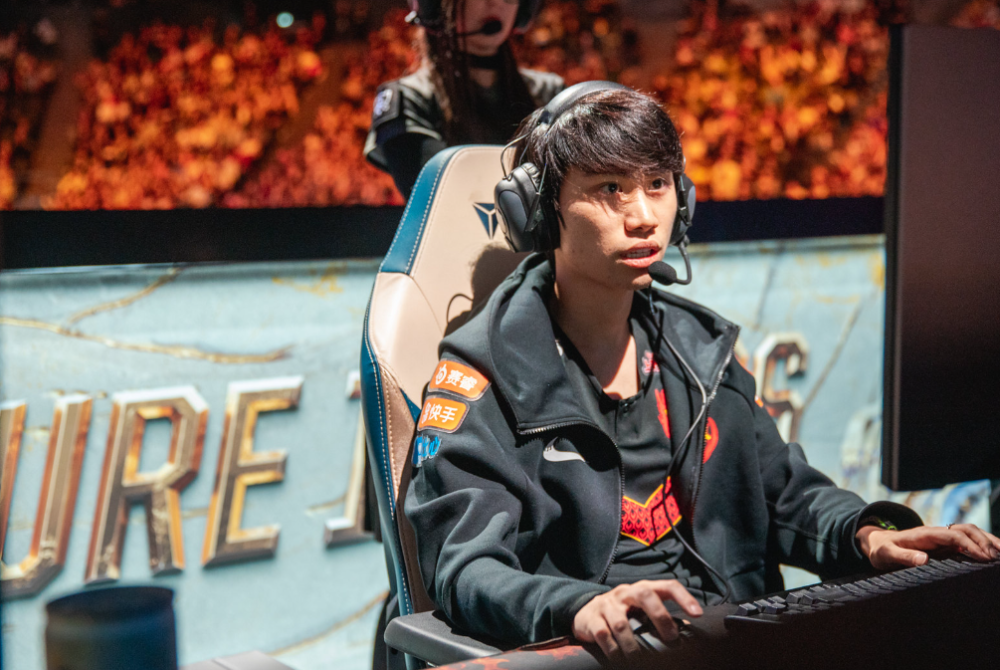 官宣Lwx不再续约！FPX战队S9冠军阵容已全员离队！_腾讯新闻