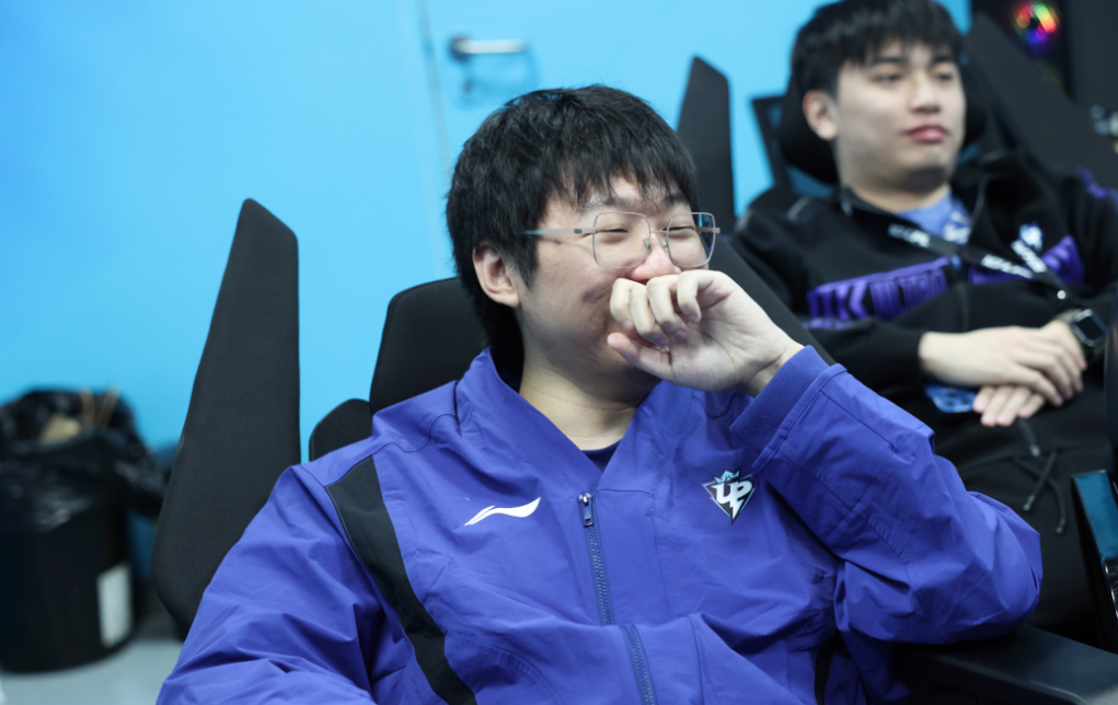 率WBG对决UP宁王，Theshy韩服豪取9连胜，段位让粉丝担忧