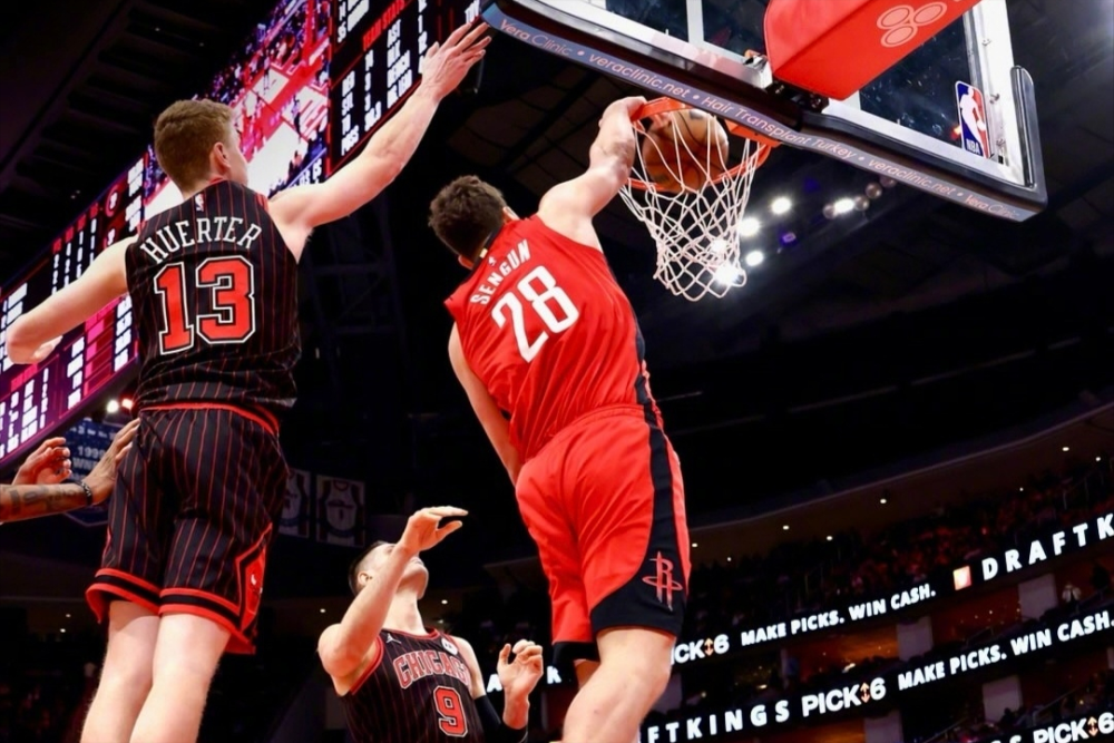 终于赢了！终结三连败！20投0中后命中关键三分，火箭队迎转机？_腾讯新闻