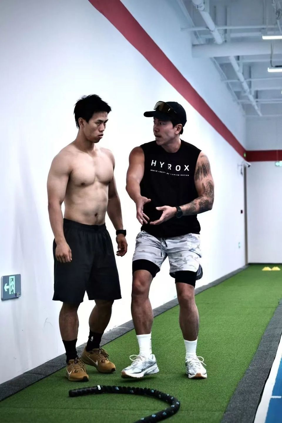 专访中国区主教练Sam：我该如何完成人生首场HYROX？_腾讯新闻