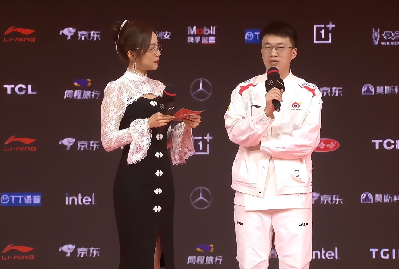 WBG零封FPX，小虎采访很开心，盛赞：Shy哥的奎桑提是完美的