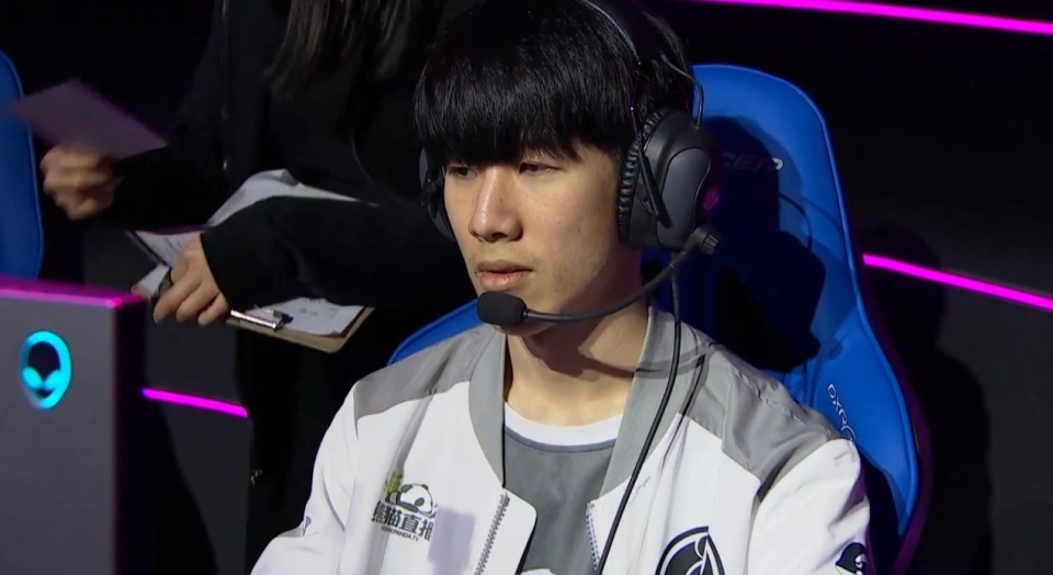 LPL禁赛事件后续，BLG成为受害者，IG违规严重，Xun必须离开战队_腾讯新闻