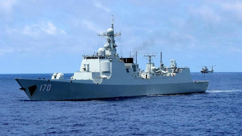 落伍“俄式神盾”051C罕见露面，售给俄罗斯还能重获主力地位？_腾讯新闻