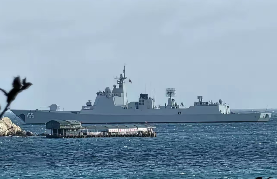 从052B型等“小步快跑”，到052D型大量装备，提升海军防空反导能力_腾讯新闻