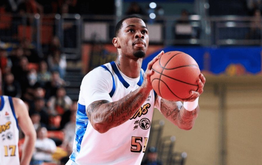 媒体人：广厦外援塔克是本赛季第二次单场罚球20+的球员_腾讯新闻