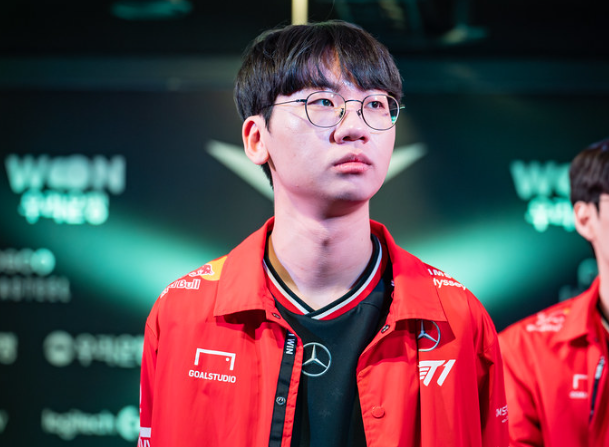 T1鏖战DK逆转取胜，Doran透露仍在适应新队伍_腾讯新闻