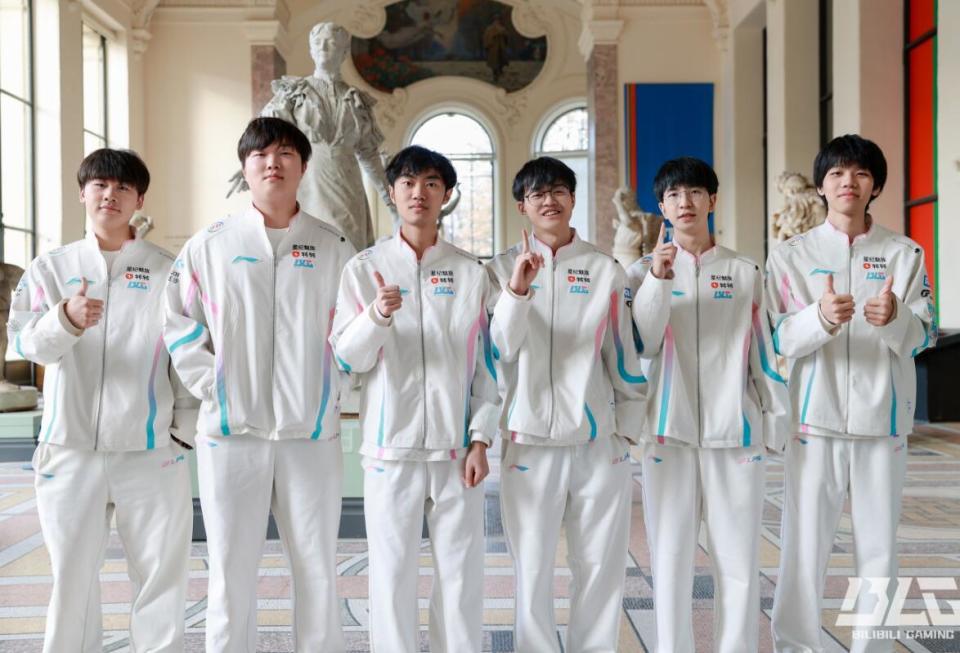 又一个3-0！BLG击败WBG挺进S14决赛，小虎遭Knight点菜_腾讯新闻