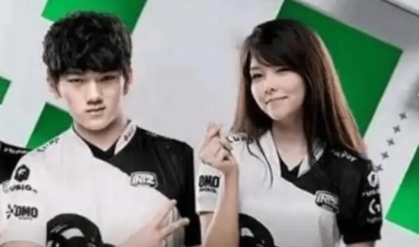 JKL女粉丝很恐怖，Mayumi直言不敢公开支持他，怕被女粉围攻_腾讯新闻