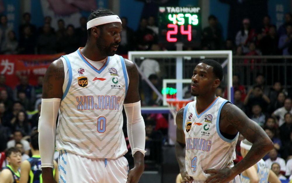 前FMVP重返CBA！战广东轰60+三双的他 为何沦为毒瘤？_腾讯新闻