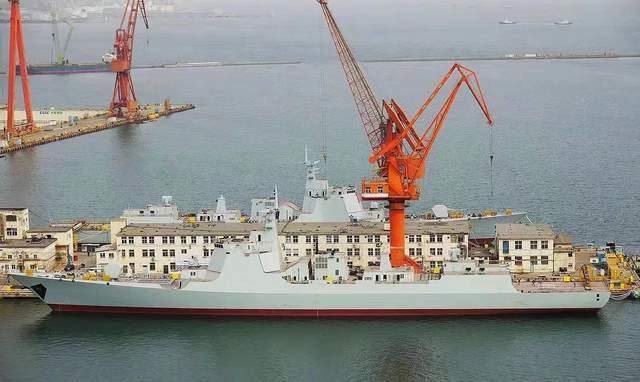 052DM型驱逐舰：达州舰、沧州舰和菏泽舰，已经入列或者即将入列_腾讯新闻