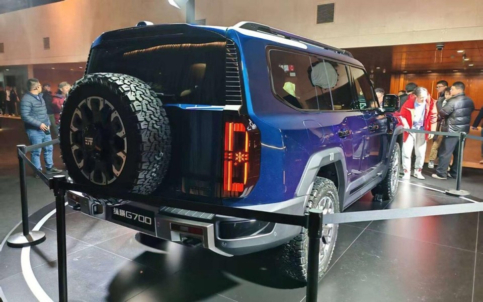 捷途纵横发布！首发新车G700/G900/F700，可水中航行40分钟_腾讯新闻