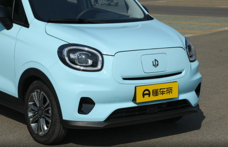 主打一个精致代步，宏光MINIEV对比零跑T03，谁更值得买？_腾讯新闻