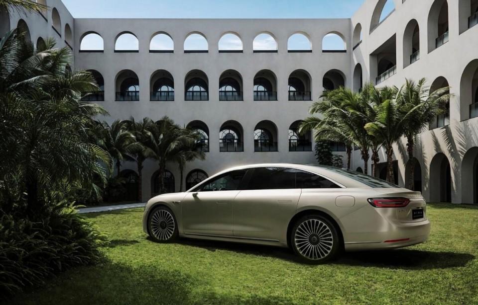 北汽掀桌子了！享界S9增程版31.8万起，56e后路被封？_腾讯新闻