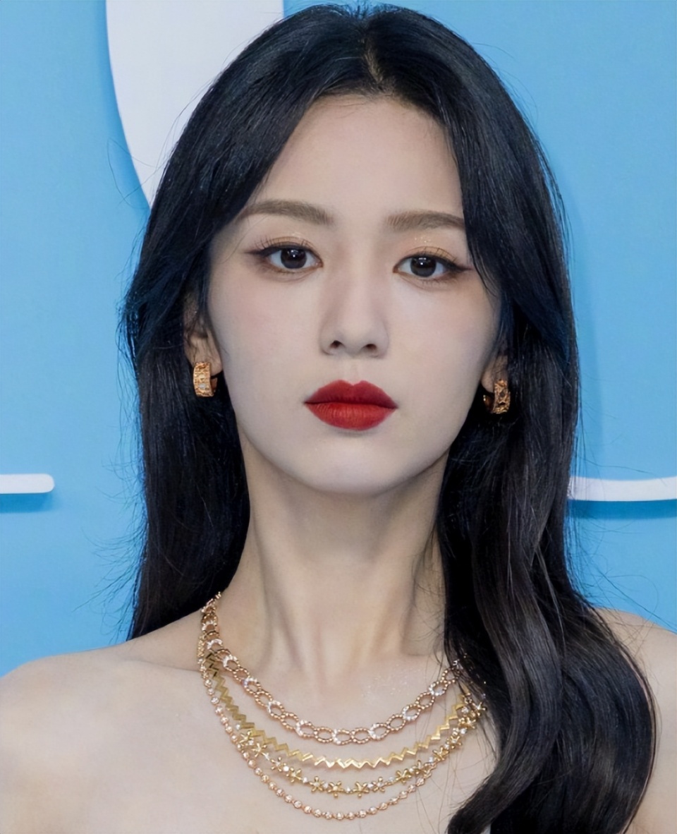 没了滤镜，遍地普男普女？但杨幂的生图抗住了镜头 -6parkbbs.com