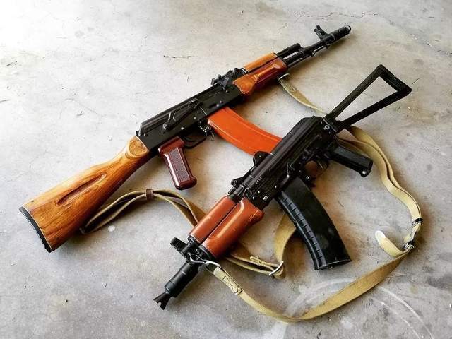 全球产量最多的14种枪械，AK产量过亿，英77系列排第二_腾讯新闻