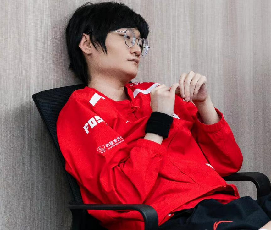 lwx真的跟tian决裂了？doinb都能提几句小天，林炜翔却一字不发