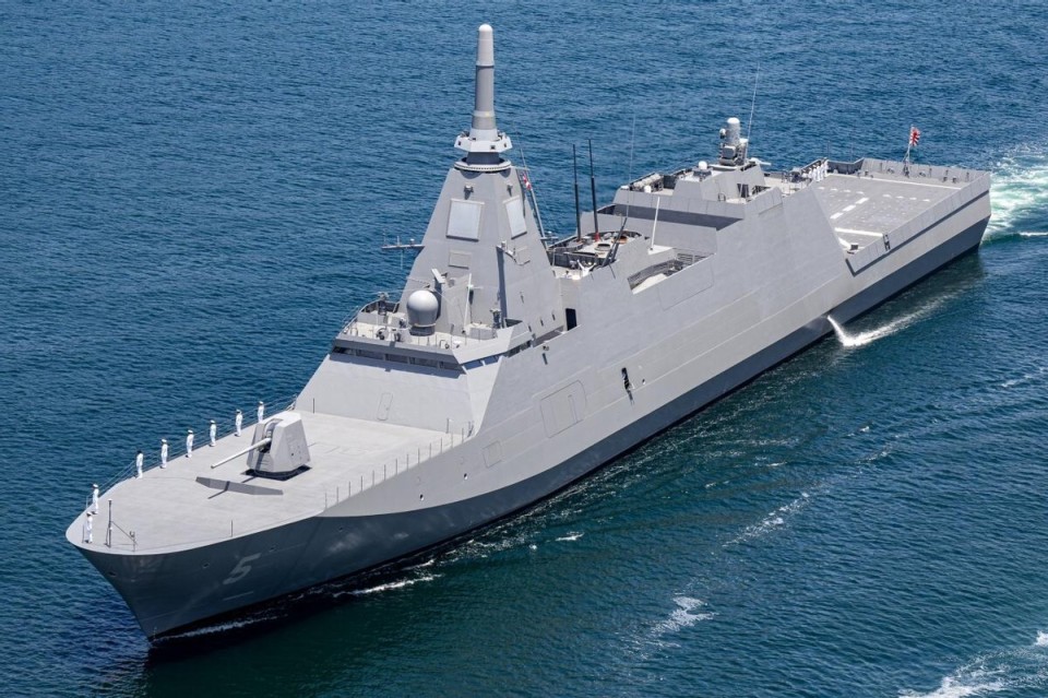 日本计划建造新型13DDX防空驱逐舰 配备电磁轨道炮和激光向能武器_腾讯新闻