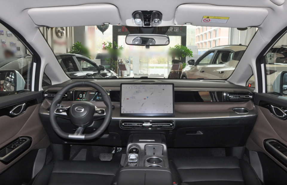 广汽造了一辆豪华MPV！不充电续航1100km，15万级很有实力_腾讯新闻