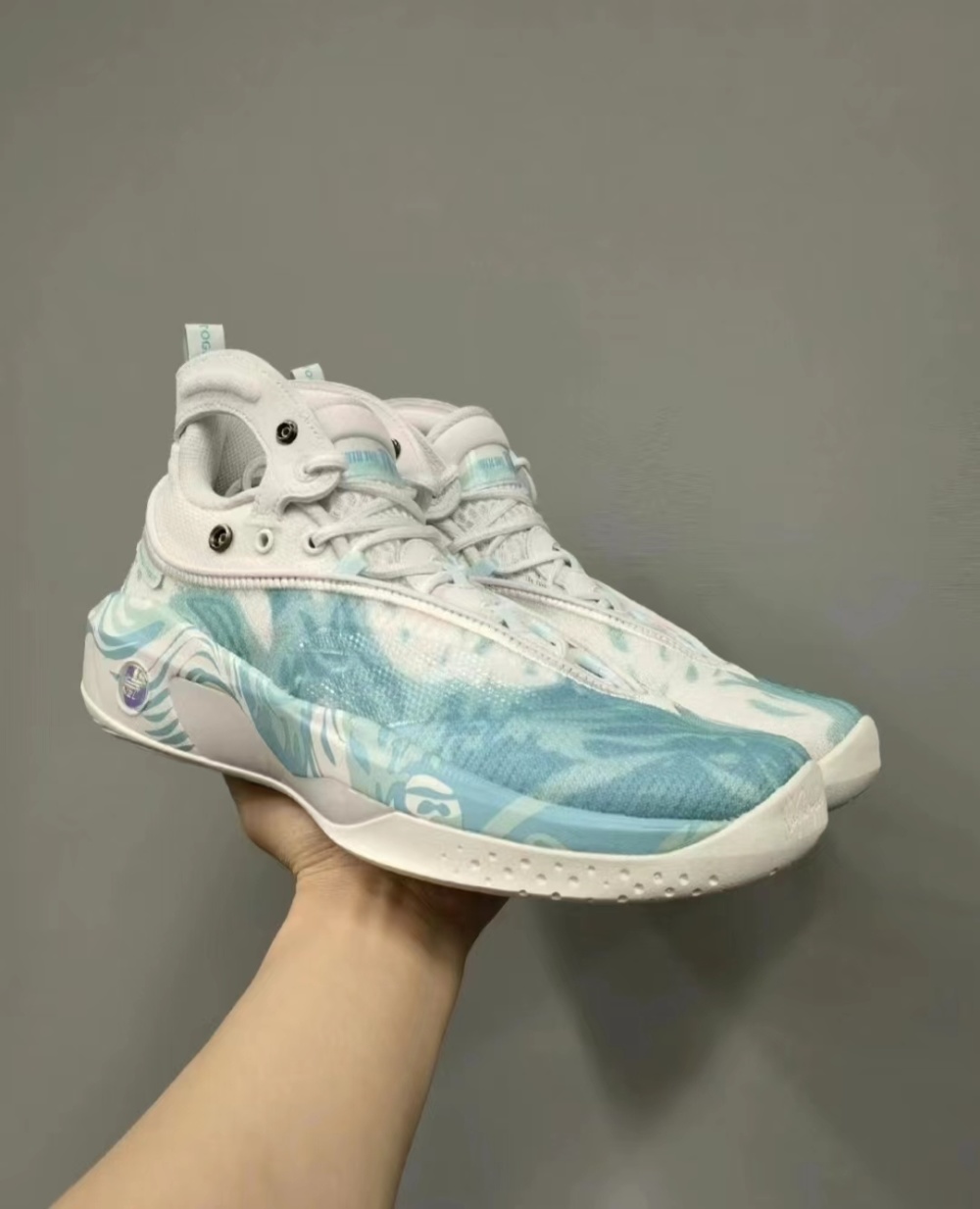 安踏空域4代曝光，KT7低帮水手配色来袭，闪现ELITE终于来了_腾讯新闻