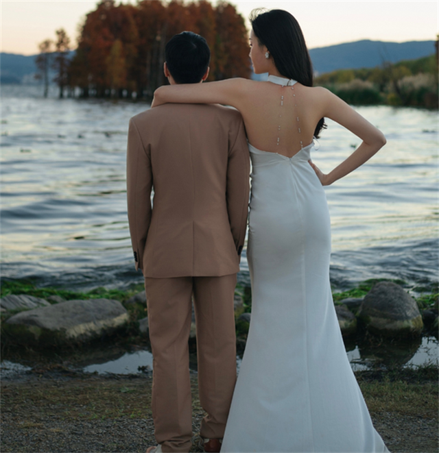 RNG官宣大名单赛训组全换？tabe老婆晒3次术后照，眼睛蒙上厚厚纱布