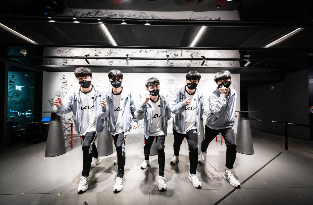 Canyon失误频频，LSB双杀DK，Deft赢得观众认可