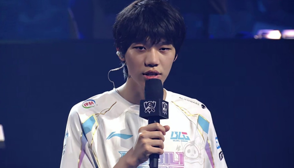 BLG幕后故事公开，Bin场下心态爆炸，多次压力队友，Xun成受害者_腾讯新闻