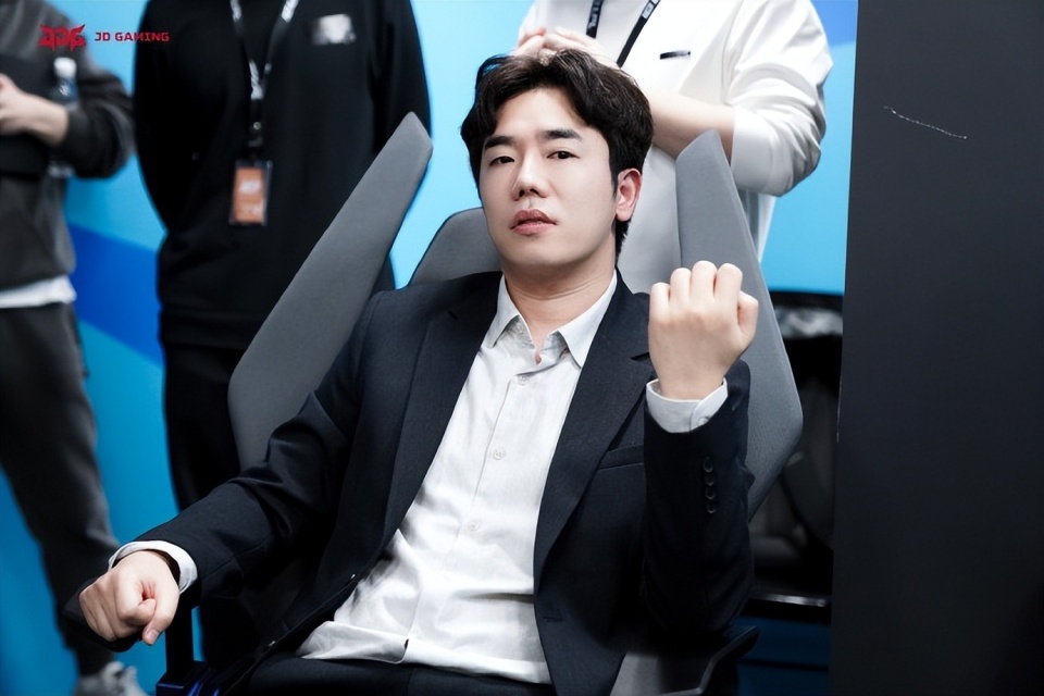 Tabe公开道歉！主动承认：我的BP被红米爆了！他确实配得上顶薪_腾讯新闻