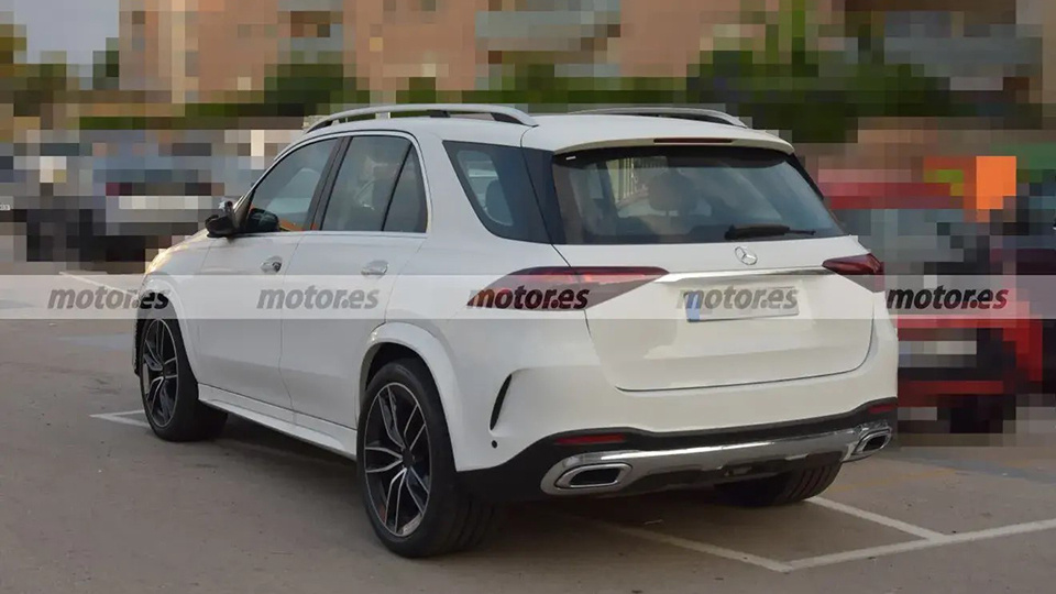 奔驰国产GLE，7座插混加无图智驾，对手是X5也是问界M9？_腾讯新闻