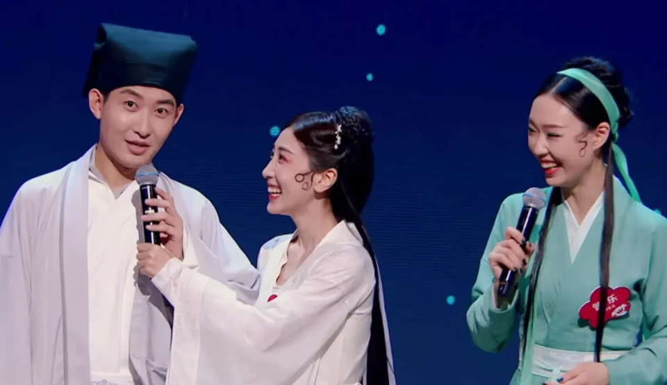 来自小城的演员，贡献了最难忘的出圈爆梗_腾讯新闻