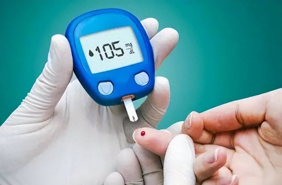 血糖过高可能会昏迷？医生提示：如果你有这8个症状，请及时就医_腾讯新闻