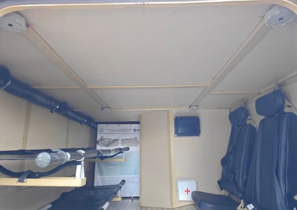 新一代“面条萝卜”！俄罗斯推出新型MGT-LB多用途两栖装甲车_腾讯新闻