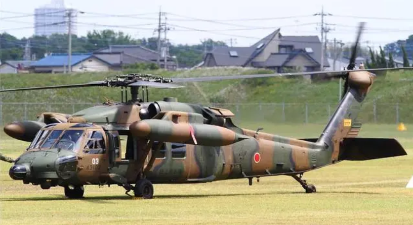 UH-60J直升机坠毁，折损的不止1名中将，第8师团可谓“精英尽失”_腾讯新闻