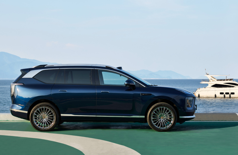 广汽豪华SUV昊铂HL上市，高阶智驾+800V闪充！26.98万起_腾讯新闻