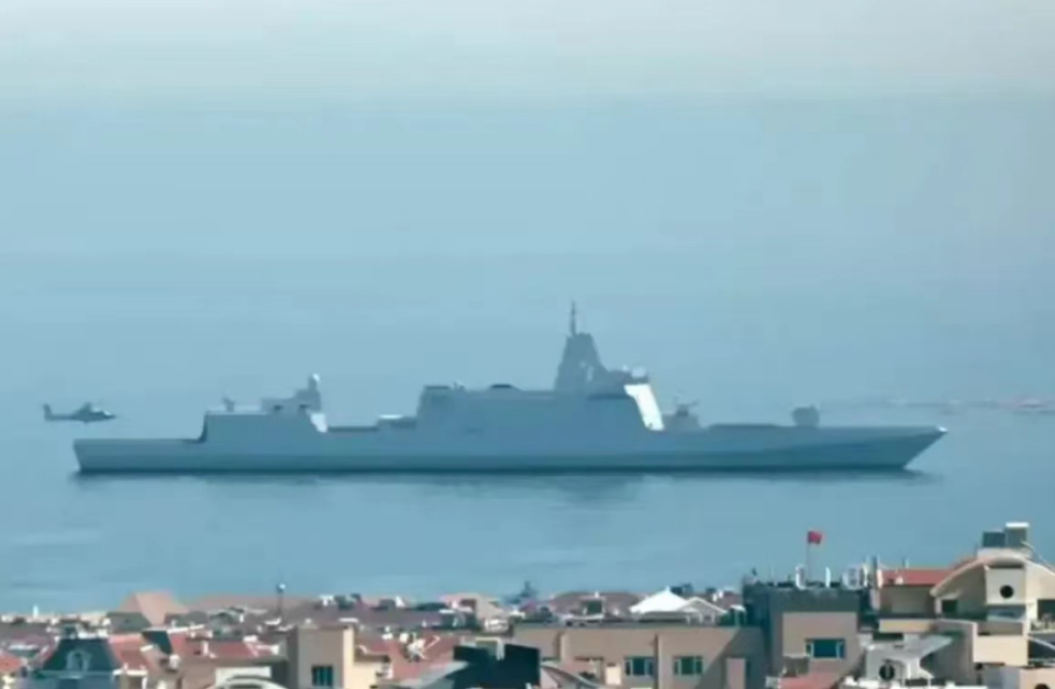 055型9号舰海试仍是直9，哈飞要加速量产直20F，满足海军反潜需求_腾讯新闻