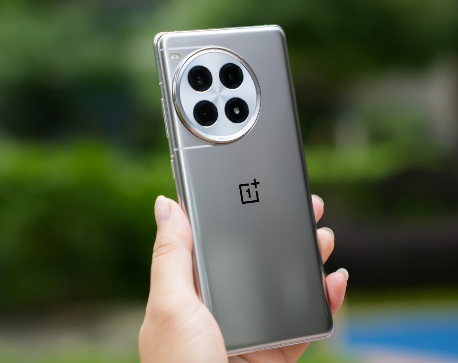 红米K80、一加Ace 3 Pro该怎么选？各有啥优缺点？看完就懂了_腾讯新闻