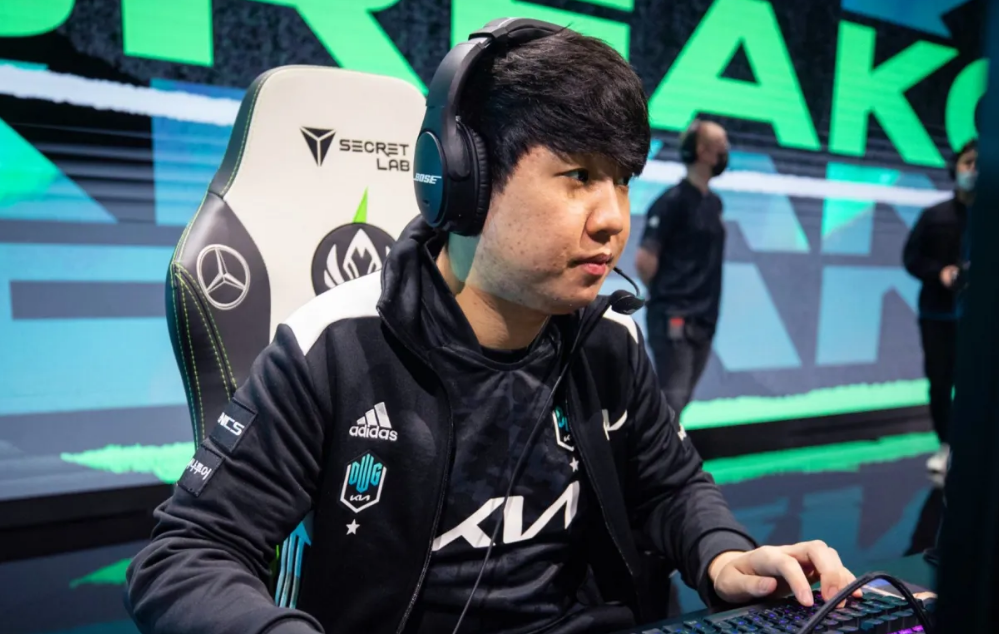 TheShy第一当之无愧！韩网票选前五上单，牛宝排在第三