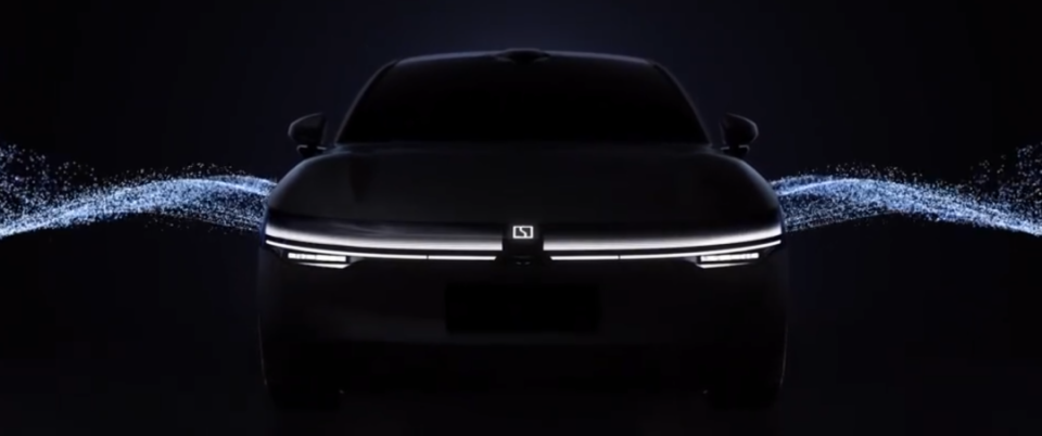 浩瀚架构打造 中型纯电SUV 极氪CX1E谍照曝光 _腾讯新闻