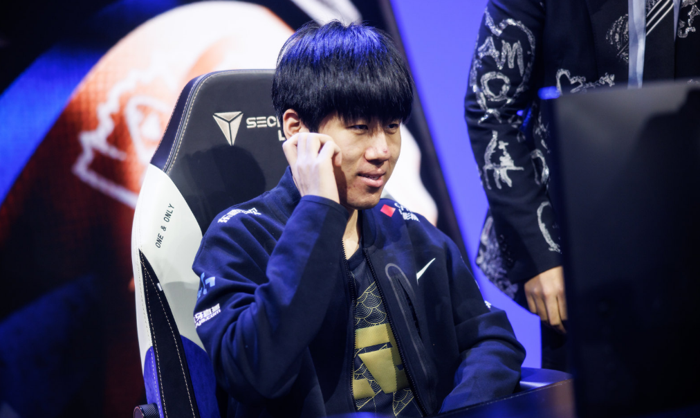 世界亚军已在路上？知名数据网站显示Angel已成RNG一员